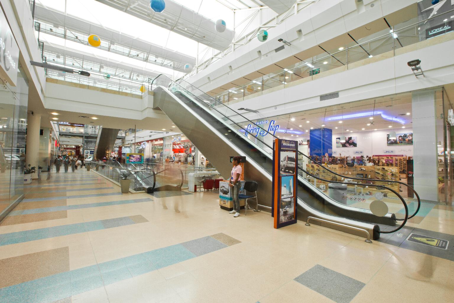 De paseo por los centros comerciales de Cartagena | Donde.co
