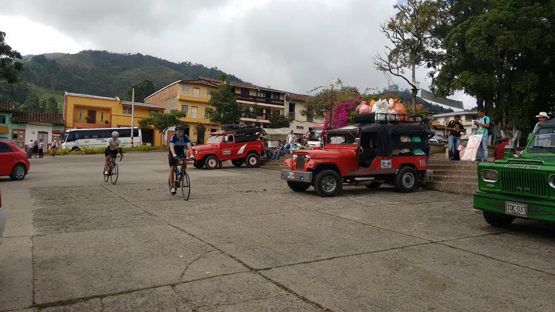 Tour Completo de Ciclismo en Medellín | Donde.co